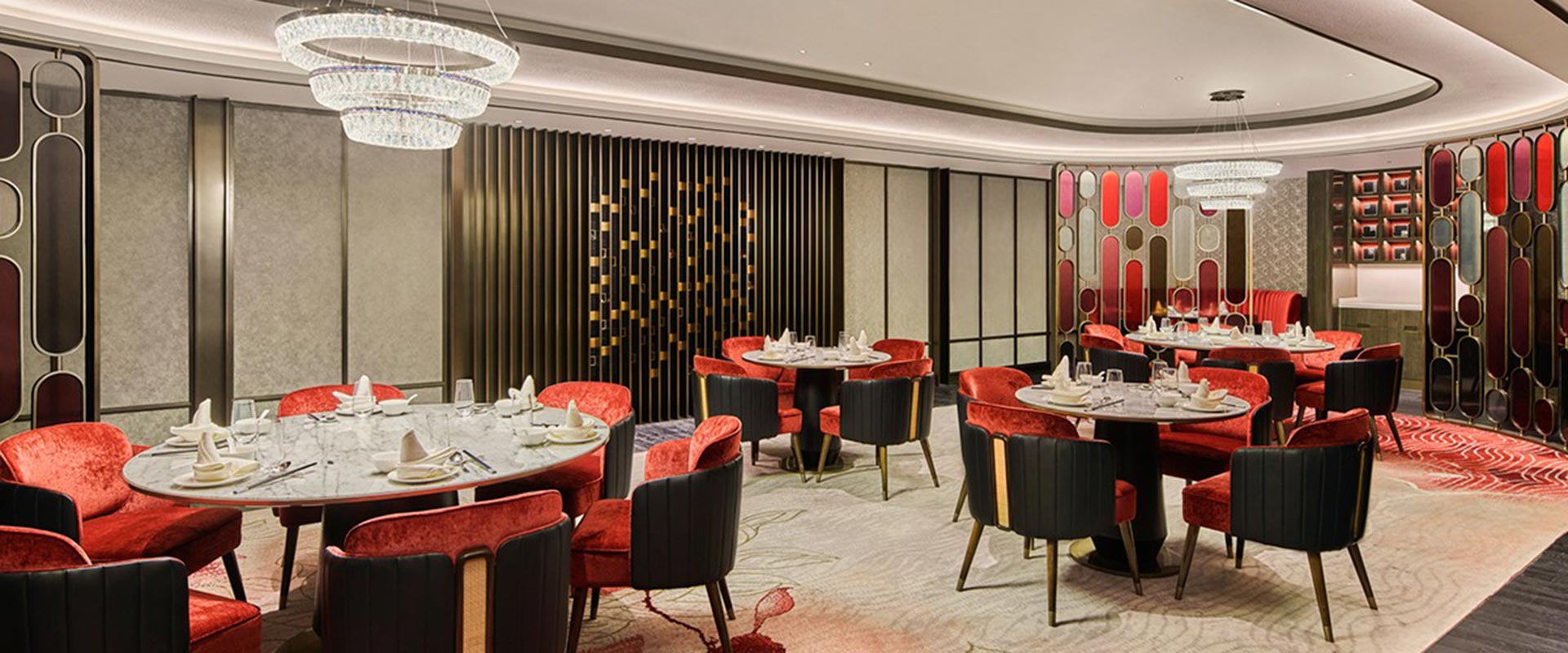 Restaurant Architectural Glass Project - Ultimate Reflections