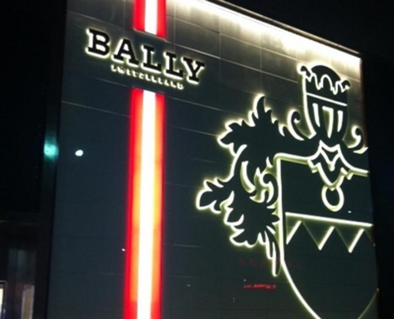 Bally Architectural Glass Project - Ultimate Reflections