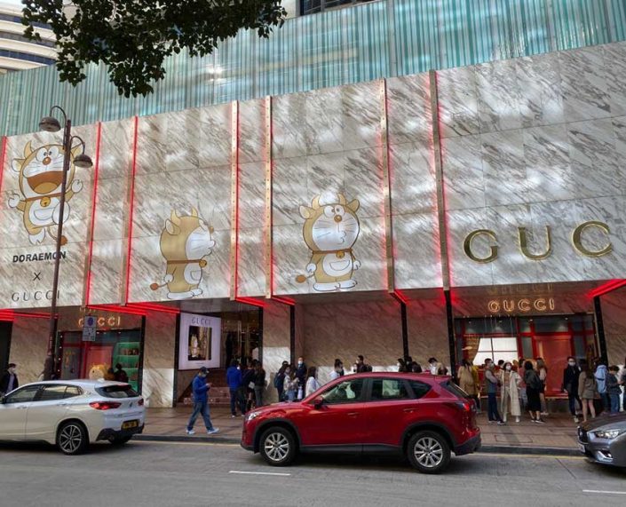 Gucci architectural glass project - Ultimate Reflections