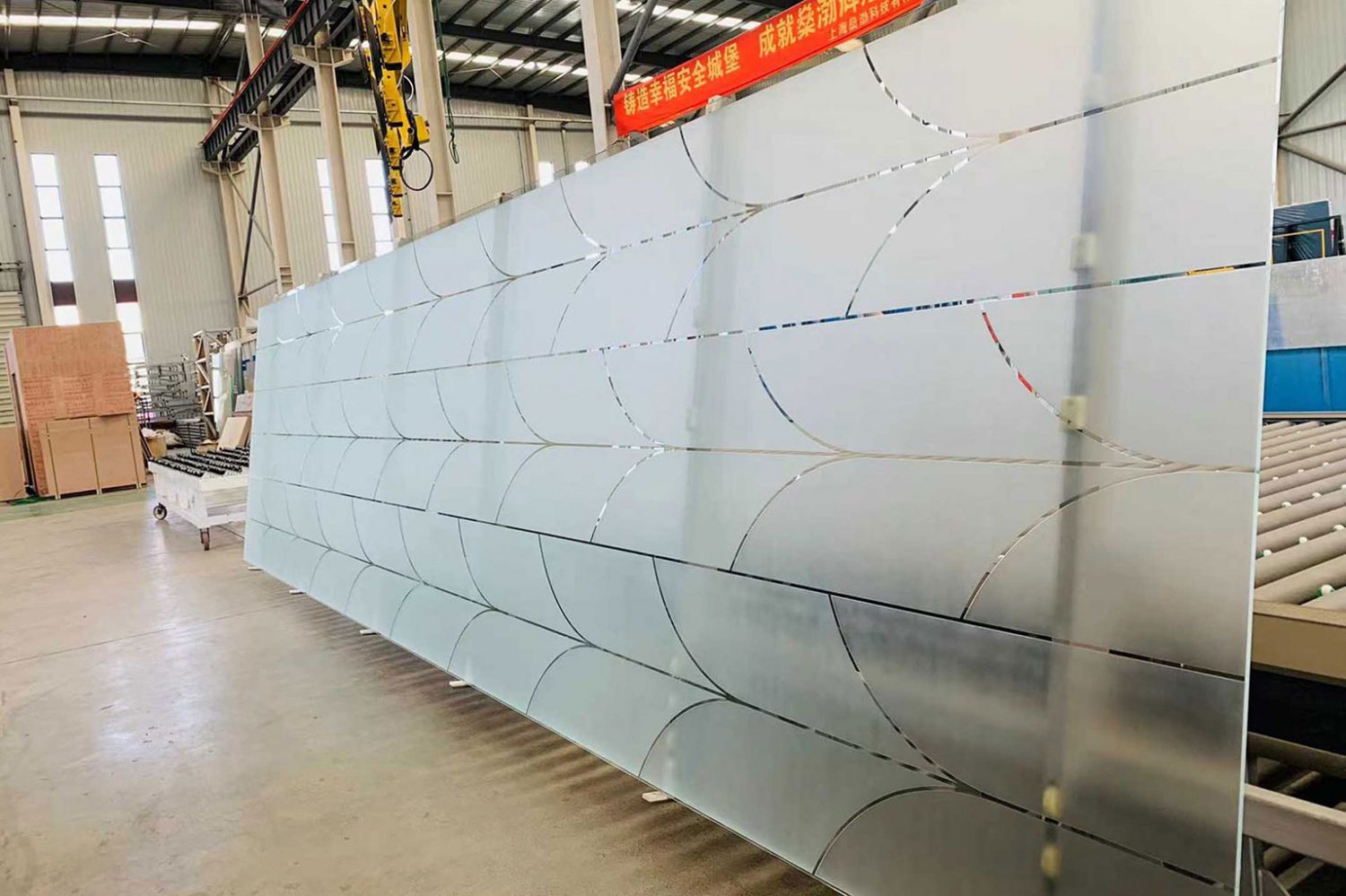 Jumbo Size Curved Glass | Ultimate Reflections