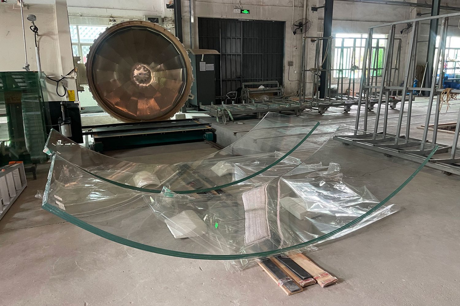 Jumbo Size Straight Glass - Ultimate Reflections