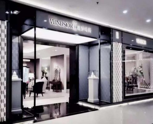 Luxury Store Architectural Glass Project - Ultimate Reflections