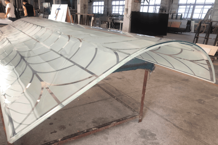 Jumbo Size Curved Glass | Ultimate Reflections